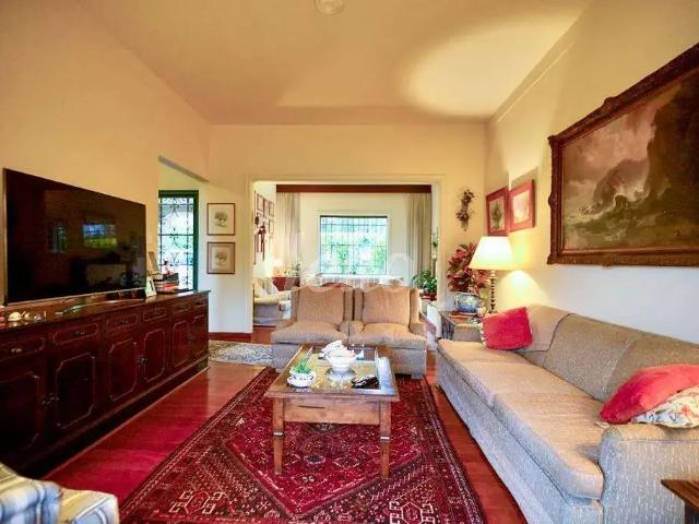 Casa / Sobrado para Venda em São Paulo/SP Pacaembu 3 Quartos