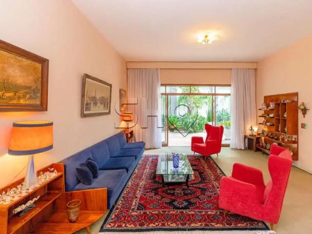 Casa / Sobrado para Venda em São Paulo/SP Pacaembu 3 Quartos