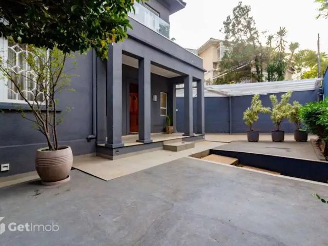Casa / Sobrado para Venda em São Paulo/SP Pacaembu 3 Quartos