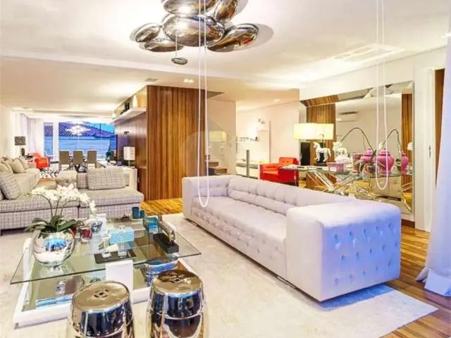 Casa / Sobrado para Venda em São Paulo/SP Pacaembu 3 Quartos