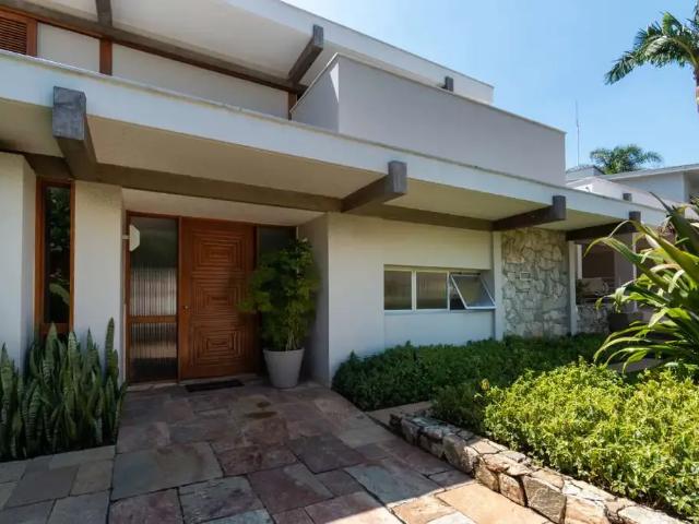Casa / Sobrado para Venda em São Paulo/SP Pacaembu 3 Quartos