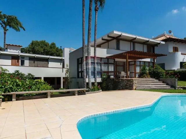 Casa / Sobrado para Venda em São Paulo/SP Pacaembu 3 Quartos