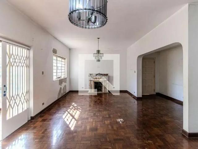 Casa / Sobrado para Venda em São Paulo/SP Pacaembu 3 Quartos