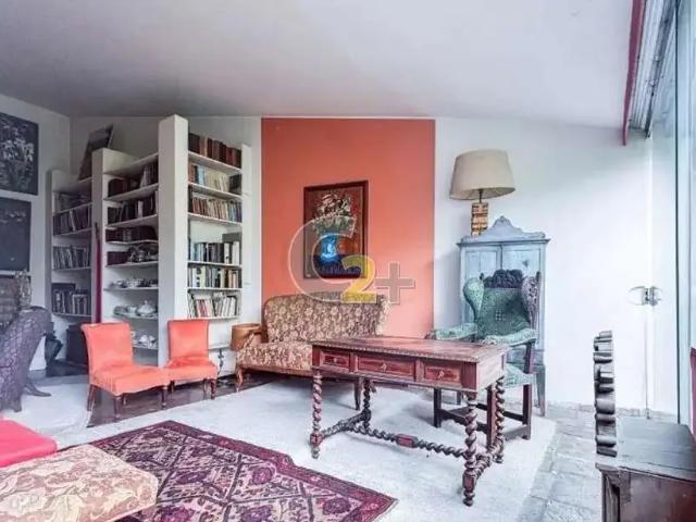 Casa / Sobrado para Venda em São Paulo/SP Pacaembu 3 Quartos
