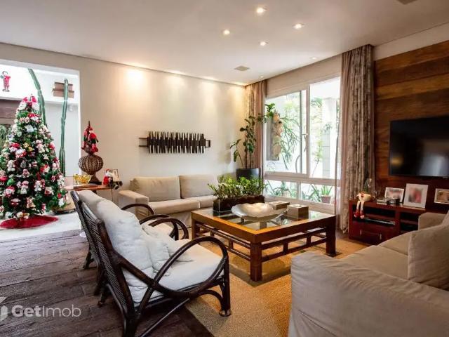 Casa / Sobrado para Venda em São Paulo/SP Pacaembu 3 Quartos