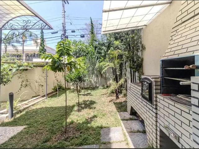 Casa / Sobrado para Venda em São Paulo/SP Pacaembu 3 Quartos