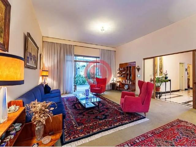 Casa / Sobrado para Venda em São Paulo/SP Pacaembu 3 Quartos