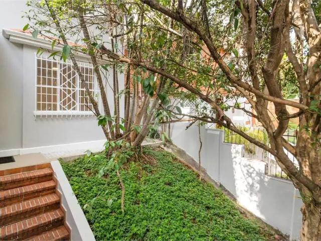 Casa / Sobrado para Venda em São Paulo/SP Pacaembu 3 Quartos