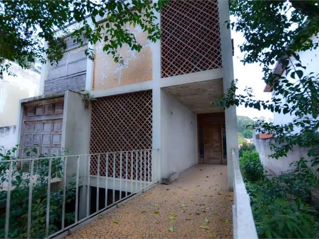 Casa / Sobrado para Venda em São Paulo/SP Pacaembu 3 Quartos