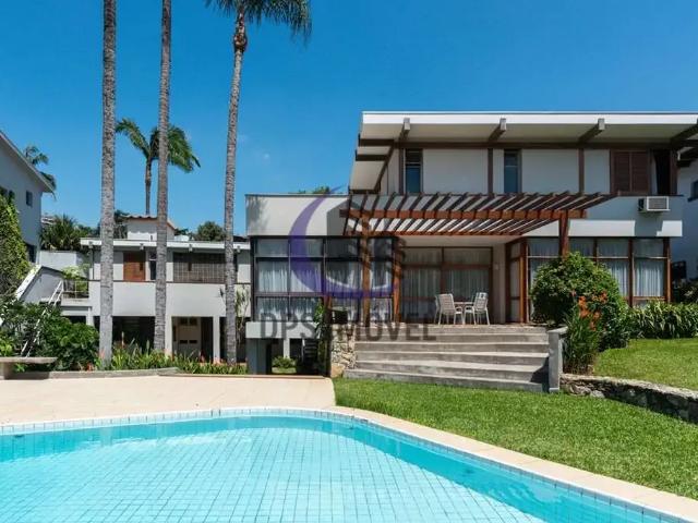 Casa / Sobrado para Venda em São Paulo/SP Pacaembu 3 Quartos