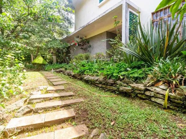 Casa / Sobrado para Venda em São Paulo/SP Pacaembu 3 Quartos
