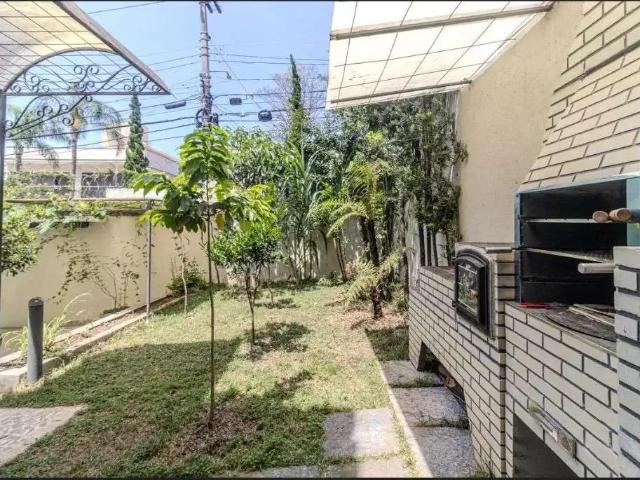 Casa / Sobrado para Venda em São Paulo/SP Pacaembu 3 Quartos