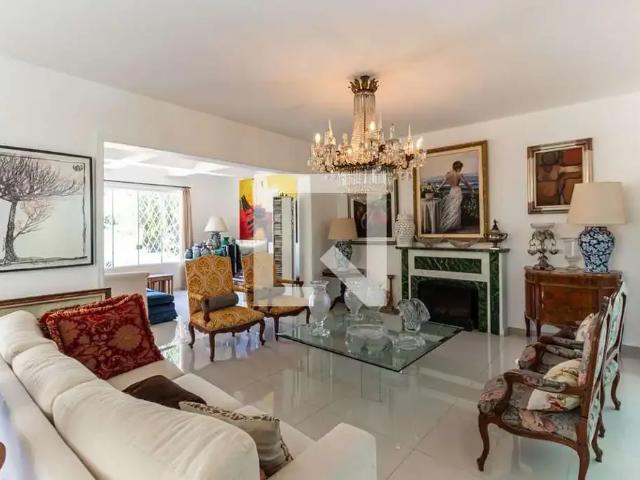 Casa / Sobrado para Venda em São Paulo/SP Pacaembu 3 Quartos