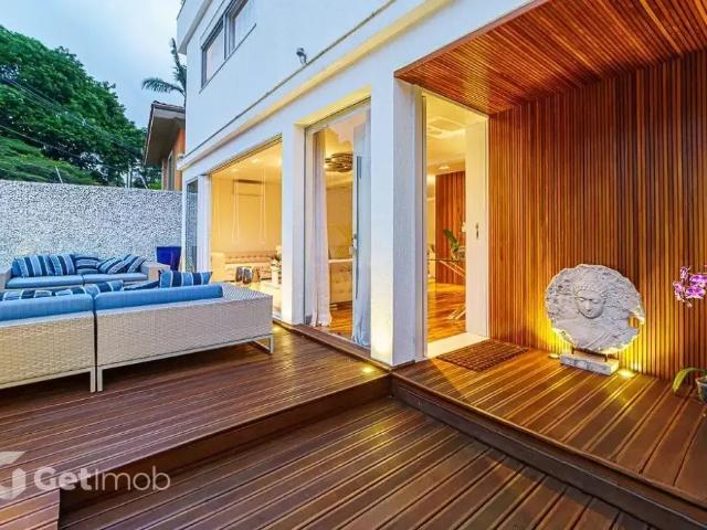 Casa / Sobrado para Venda em São Paulo/SP Pacaembu 3 Quartos