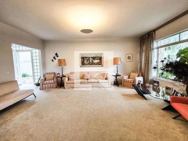 Casa / Sobrado para Venda em São Paulo/SP Pacaembu 3 Quartos