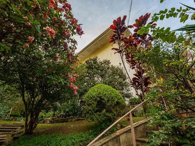 Casa / Sobrado para Venda em São Paulo/SP Pacaembu 3 Quartos