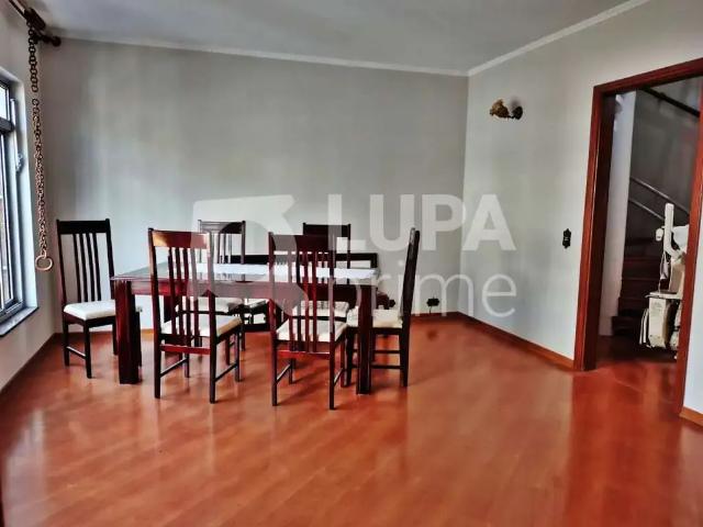 Casa / Sobrado para Venda em São Paulo/SP Parada Inglesa 4 Quartos