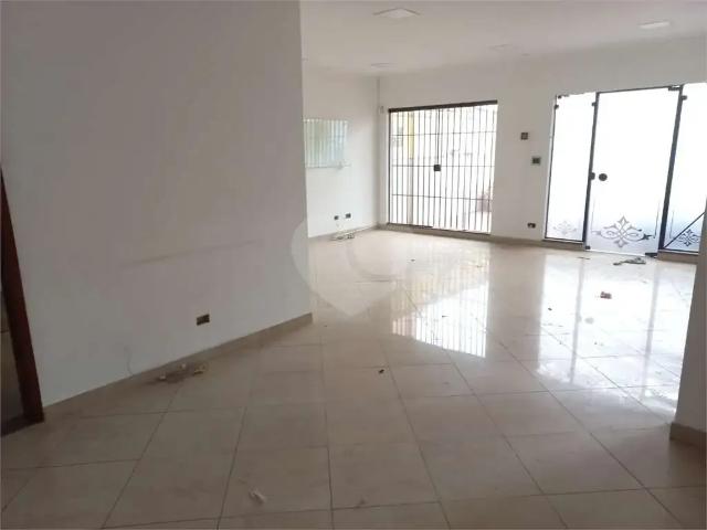 Casa / Sobrado para Venda em São Paulo/SP Parada Inglesa 3 Quartos