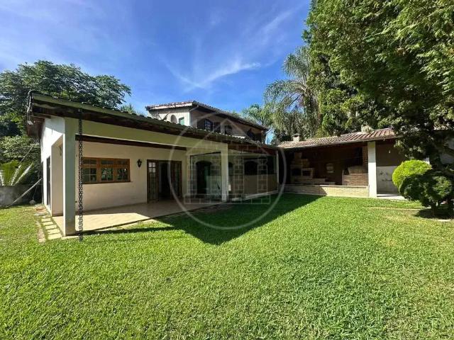 Casa / Sobrado para Venda em São Paulo/SP Parque do Terceiro Lago 3 Quartos