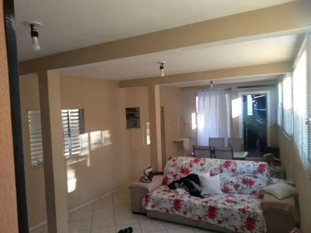Casa / Sobrado para Venda em São Paulo/SP Parque dos Bancários 6 Quartos