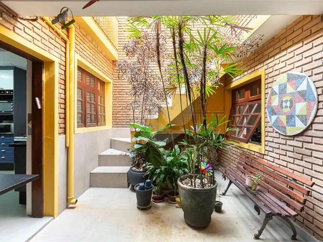 Casa / Sobrado para Venda em São Paulo/SP Perdizes 4 Quartos
