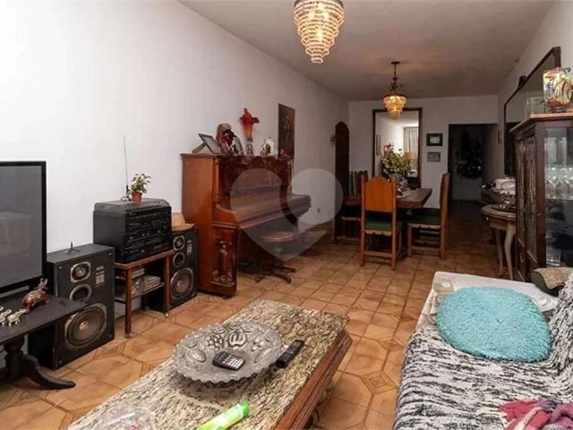 Casa / Sobrado para Venda em São Paulo/SP Perdizes 2 Quartos
