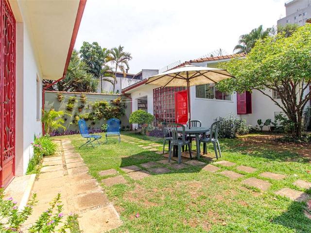 Casa / Sobrado para Venda em São Paulo/SP Perdizes 3 Quartos