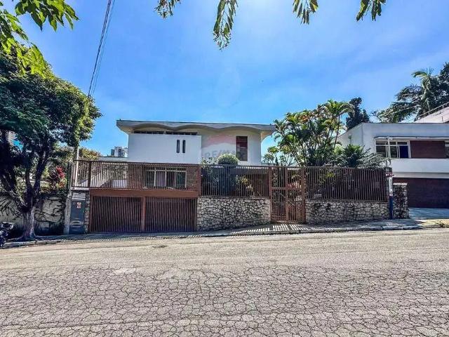 Casa / Sobrado para Venda em São Paulo/SP Jardim das Bandeiras 5 Quartos
