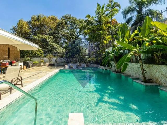 Casa / Sobrado para Venda em São Paulo/SP Pinheiros 5 Quartos