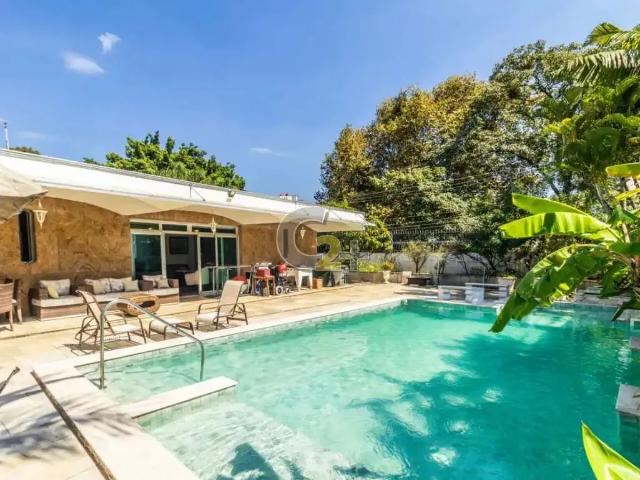 Casa / Sobrado para Venda em São Paulo/SP Pinheiros 5 Quartos