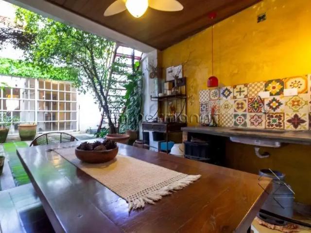 Casa / Sobrado para Venda em São Paulo/SP Pompéia 3 Quartos