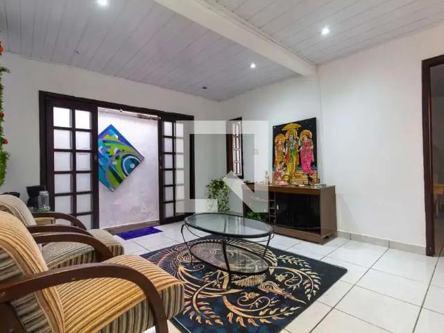 Casa / Sobrado para Venda em São Paulo/SP Ponte Rasa 4 Quartos