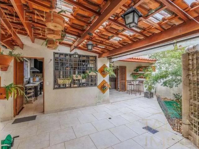 Casa / Sobrado para Venda em São Paulo/SP Planalto Paulista 4 Quartos
