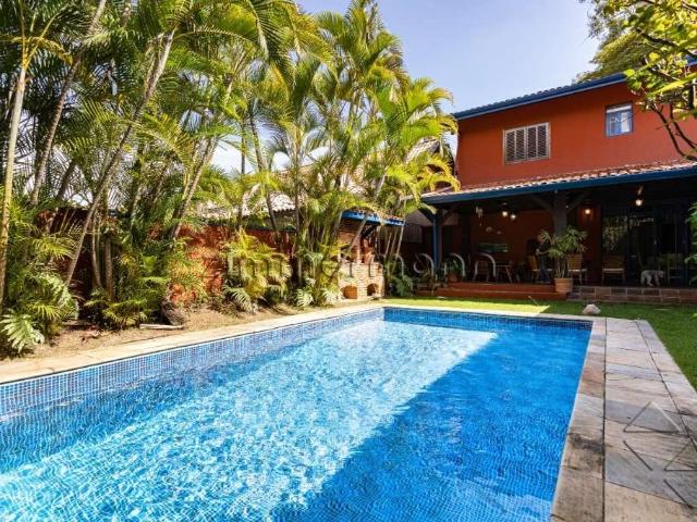 Casa / Sobrado para Venda em São Paulo/SP Real Parque 4 Quartos