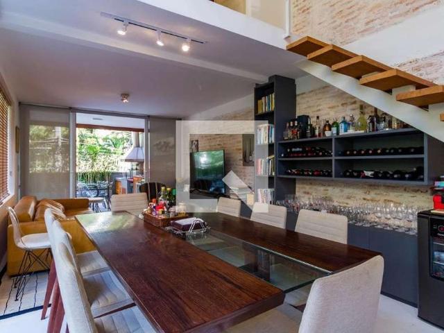 Casa / Sobrado para Venda em São Paulo/SP Real Parque 3 Quartos