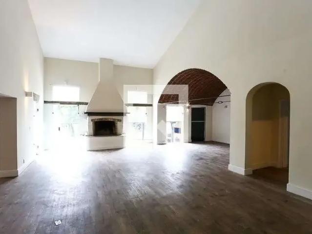 Casa / Sobrado para Venda em São Paulo/SP Real Parque 3 Quartos
