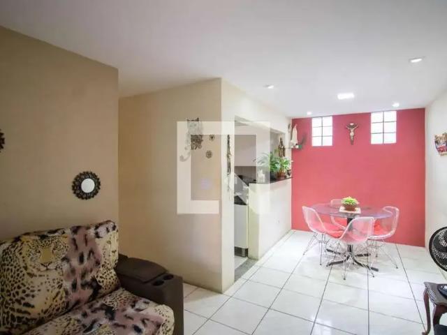 Casa / Sobrado para Venda em São Paulo/SP Santana 2 Quartos