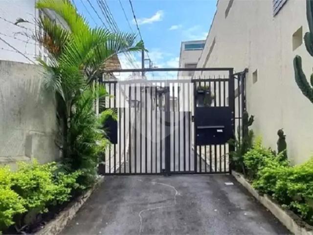 Casa / Sobrado para Venda em São Paulo/SP Santana 2 Quartos