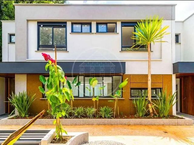 Casa / Sobrado para Venda em São Paulo/SP Santo Amaro 4 Quartos
