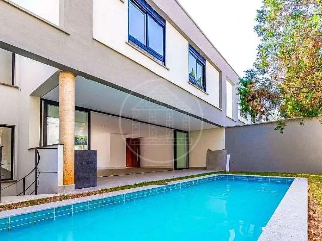 Casa / Sobrado para Venda em São Paulo/SP Santo Amaro 4 Quartos