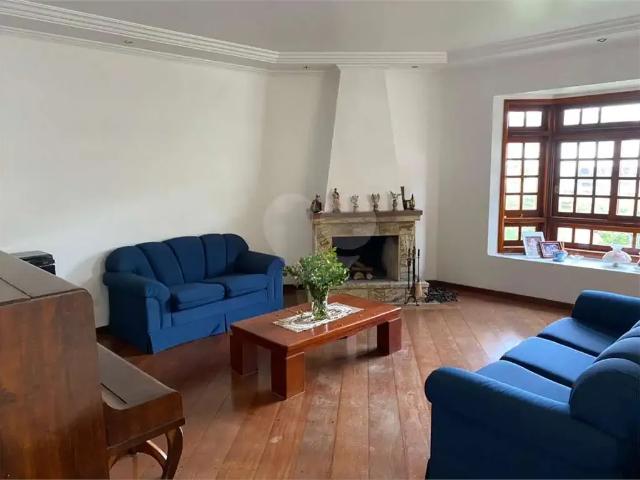 Casa / Sobrado para Venda em São Paulo/SP Bosque da Saúde 4 Quartos