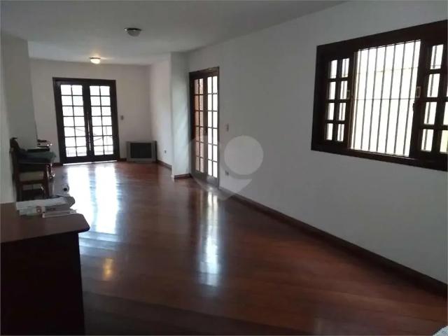 Casa / Sobrado para Venda em São Paulo/SP Bosque da Saúde 4 Quartos