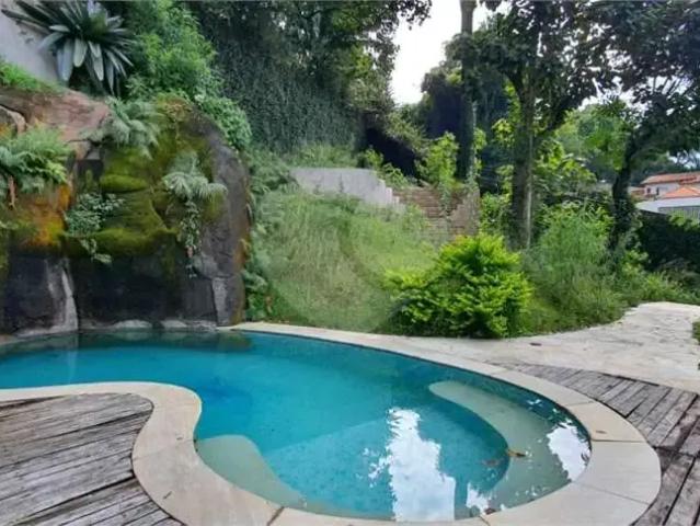 Casa / Sobrado para Venda em São Paulo/SP Serra da Cantareira 5 Quartos
