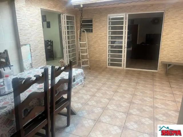 Casa / Sobrado para Venda em São Paulo/SP Sítio Pinheirinho 5 Quartos
