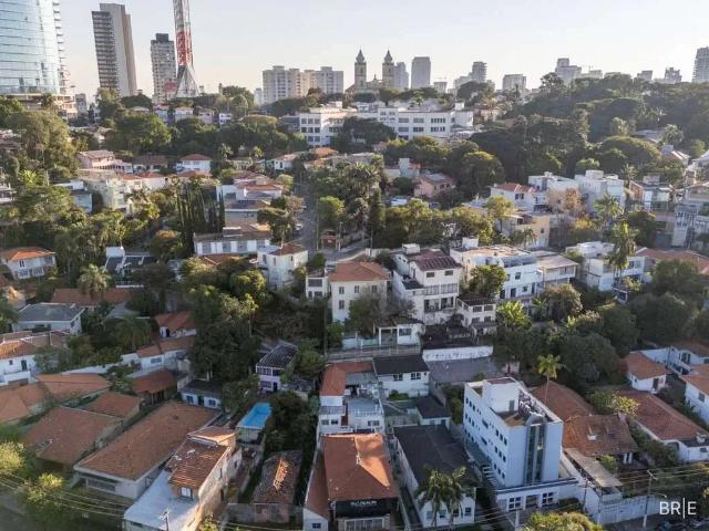 Casa / Sobrado para Venda em São Paulo/SP Sumaré 4 Quartos