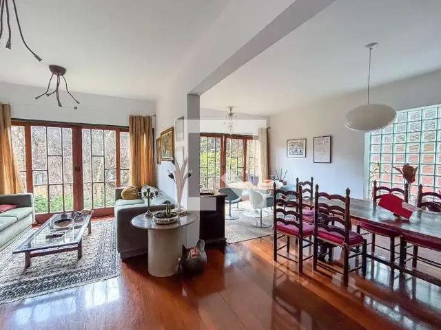 Casa / Sobrado para Venda em São Paulo/SP Sumaré 4 Quartos