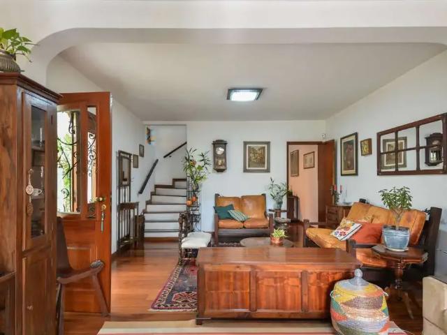 Casa / Sobrado para Venda em São Paulo/SP Sumaré 4 Quartos