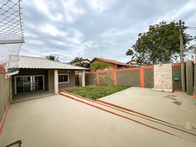 Casa / Sobrado para Venda em São Pedro da Aldeia/RJ Centro 3 Quartos