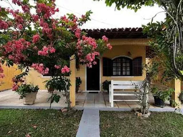 Casa / Sobrado para Venda em São Pedro da Aldeia/RJ Fluminense 3 Quartos