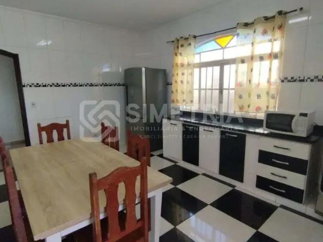 Casa / Sobrado para Venda em São Pedro/SP Vila Estela 4 Quartos